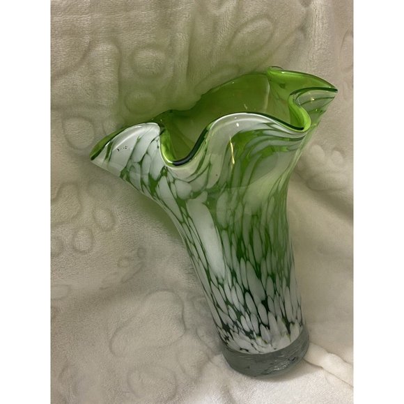 Unknown | Accents | Hand Blown Art Glass Flower Vase Green White ...